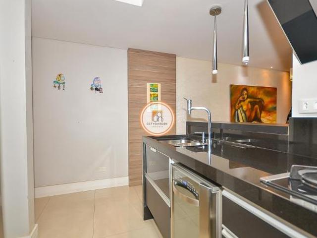 Apartamento com 3 quartos, 1 suíte, 1 vaga à Venda por R$ 730.000,00