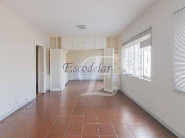 Apartamento com 3 quartos, 1 suite,2 vagas demarcadas, 173 m² venda ou alugar Jardins próximo