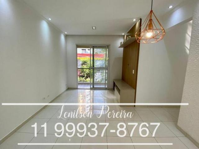 Apartamento com 3 quartos 1 suíte e 1 vaga no Morumbi FL64