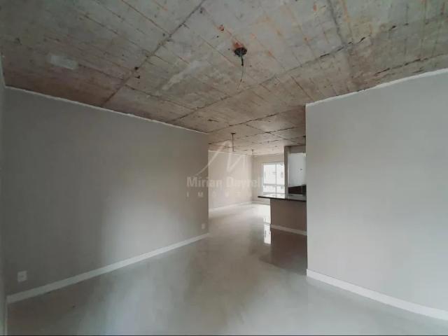 Apartamento com 3 quartos 1 suíte no bairro Lourdes