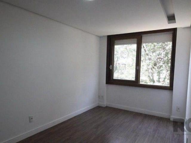 Apartamento com 3 quartos, 1 vaga e 67.88m² no bairro Cavalhada Porto Alegre