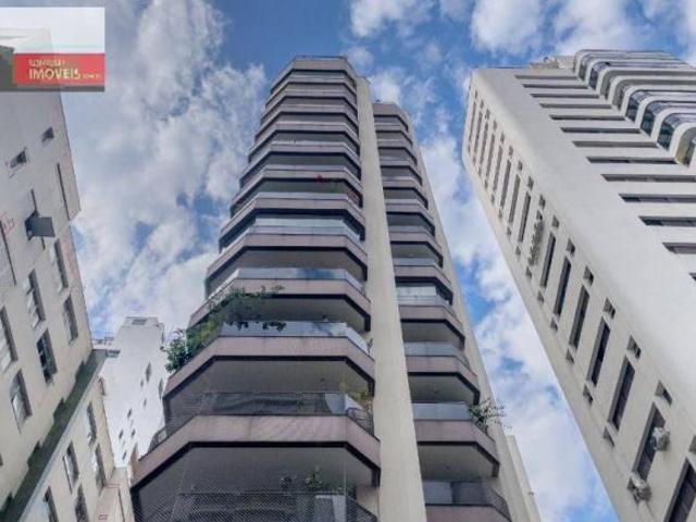 Apartamento com 3 quartos, 200m², R. Dr. Gabriel dos Santos, 541 Santa Cecilia, Edifício Park Aven