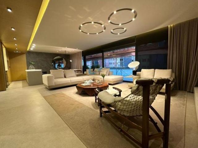 Apartamento com 3 quartos, 232,70m², à venda em Porto Alegre, Bela Vista