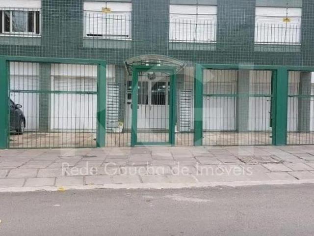 Apartamento com 3 quartos, 2 banheiros, desocupado e 1 vaga!