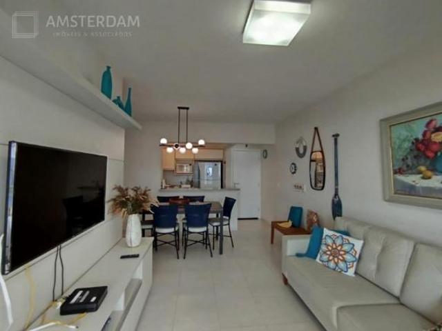 Apartamento com 3 Quartos,2 suítes, 2 vagas de garagem, Varanda Gourmet a Venda Frente ao Mar no Cen