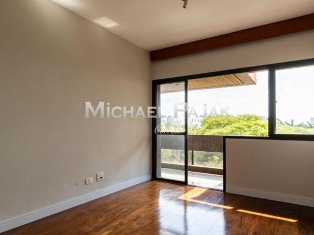 Apartamento com 3 quartos