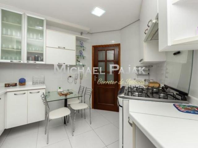 Apartamento com 3 quartos