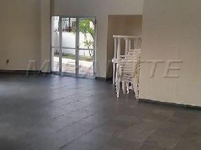 Apartamento com 3 quartos