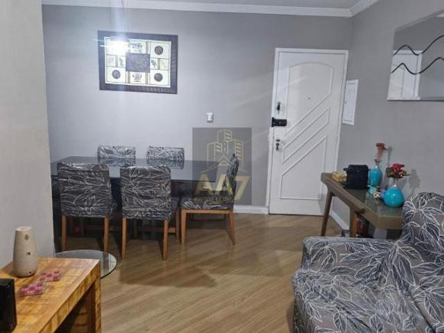 Apartamento com 3 quartos, 74 m² em Jardim Ester Yolanda à venda