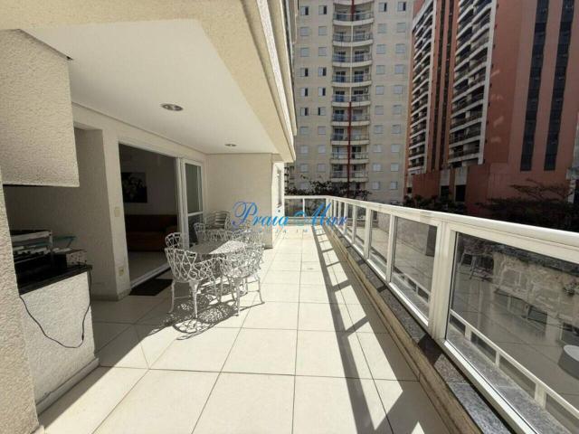 Apartamento com 3 quartos, 97 m²