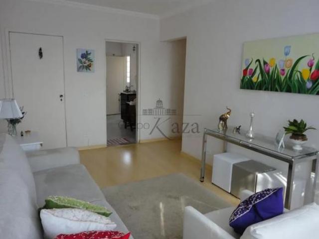 Apartamento com 3 quartos, 98 m² no Centro Jacareí