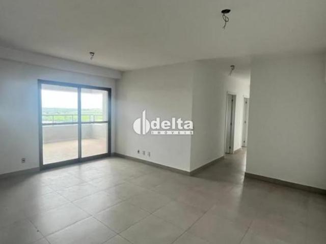 Apartamento com 3 suíte disponível para locação e venda no bairro Gávea em Uberlândia MG