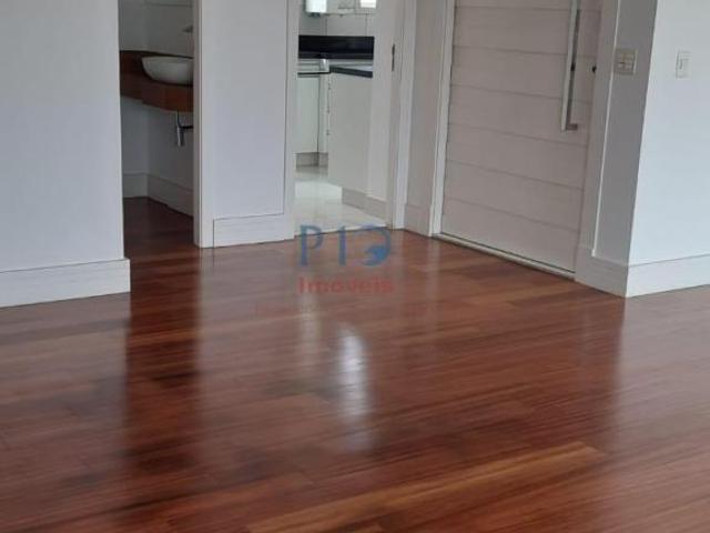 Apartamento com 3 suítes 3 vagas a venda na Aclimação