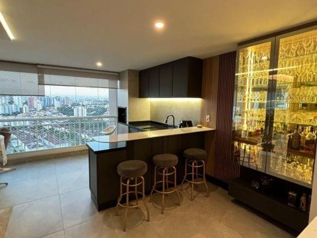 Apartamento com 3 suítes 3 vagas a venda no Morumbi