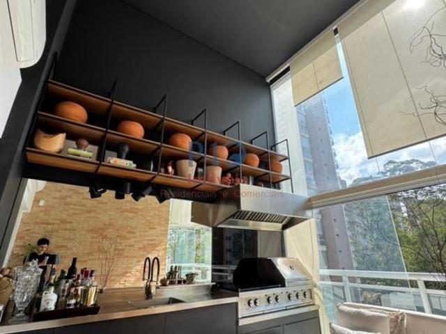 Apartamento com 3 suítes 3 vagas a venda no Panamby