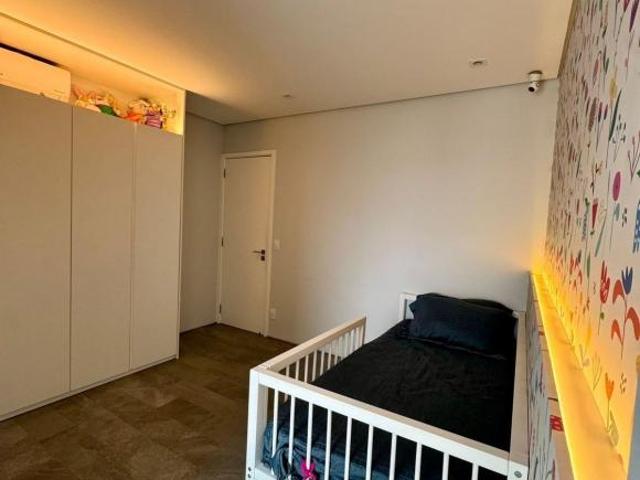 Apartamento com 3 suítes 3 vagas a venda no Panamby