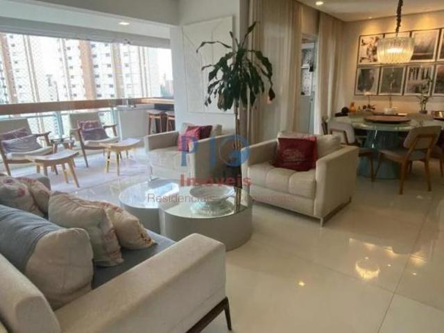 Apartamento com 3 suítes 3 vagas a venda no Panamby