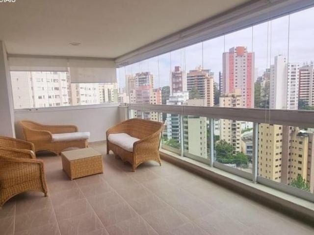 Apartamento com 3 suítes 3 vagas a venda no Panamby