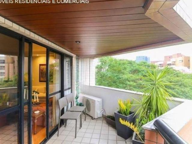 Apartamento com 3 suítes 3 vagas a venda no Panamby