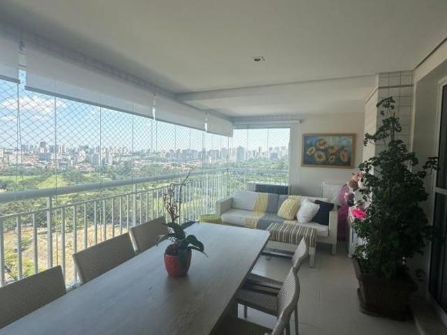 Apartamento com 3 suítes 3 vagas a venda em Jurubatuba