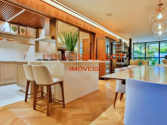 Apartamento com 3 suítes, 3 vagas no Cabral Denmark
