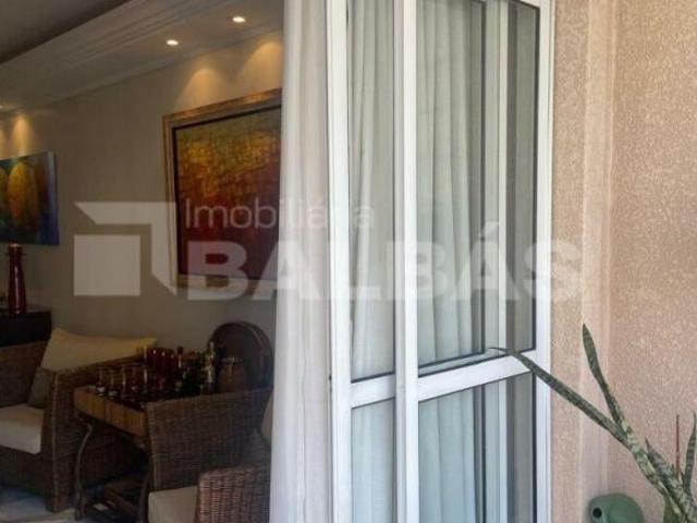 APARTAMENTO COM 3 SUÍTES 127 m² COND. CHAMPS ELYSEES