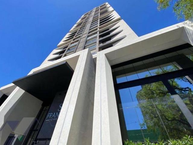 Apartamento com 3 suítes 135m² de área útil no Centro de Cascavel!