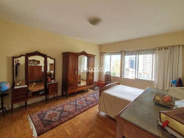 Apartamento com 3 suítes, 2 vagas venda, 214 Bela Vista perto metro brigadeiro