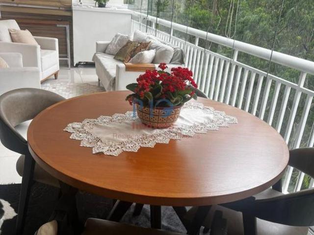 Apartamento com 3 suítes 2 vagas a venda na Vila Andrade