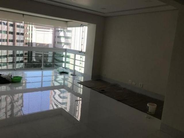 Apartamento com 3 suítes 2 vagas a venda na Vila Olímpia