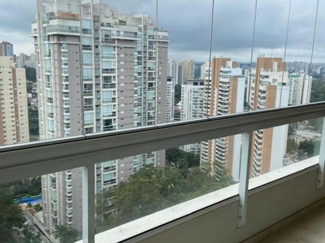 Apartamento com 3 suítes 2 vagas a venda no Panamby