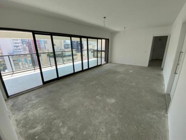 Apartamento com 3 suítes 2 vagas a venda em Pinheiros