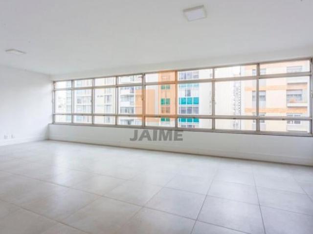 Apartamento com 3 suítes 2 vagas em Higienópolis