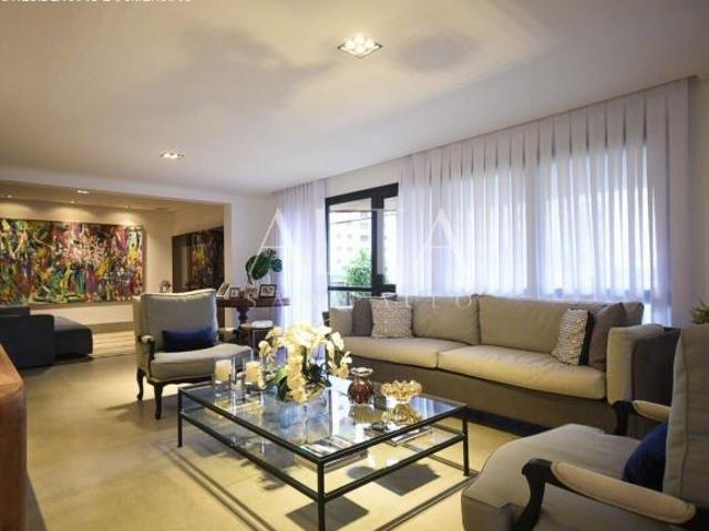 Apartamento com 3 suítes 4 vagas a venda na Vila Andrade