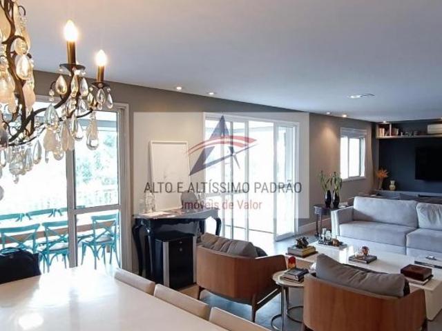 Apartamento com 3 suítes 4 vagas a venda na Vila Andrade