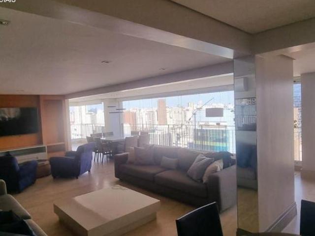 Apartamento com 3 suites 4 vagas a venda no Itaim Bibi