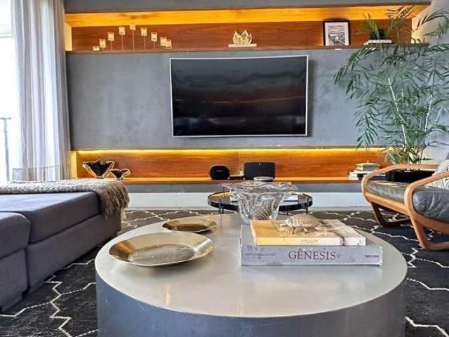Apartamento com 3 suítes 4 vagas a venda no Panamby