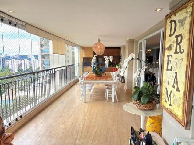 Apartamento com 3 suítes 4 vagas a venda no Panamby