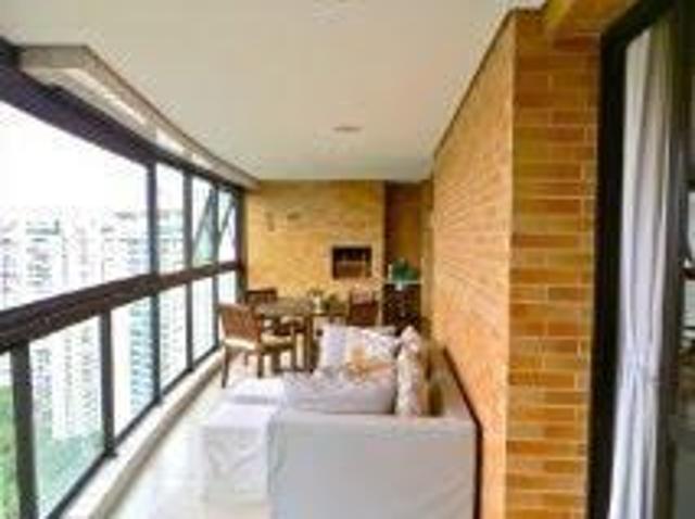 Apartamento com 3 suítes 4 vagas a venda no Panamby