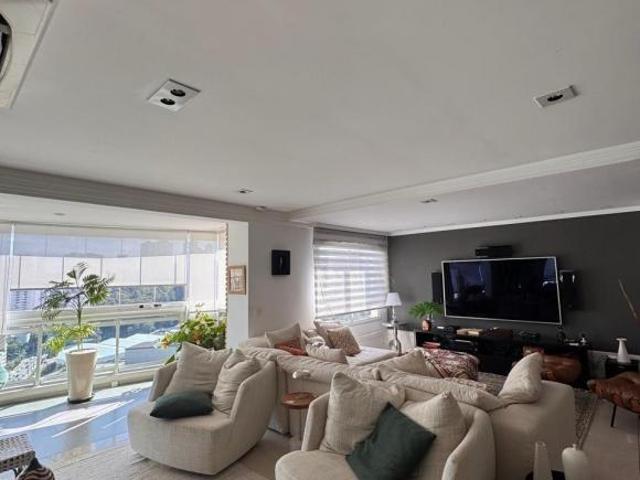 Apartamento com 3 suítes 4 vagas a venda no Panamby
