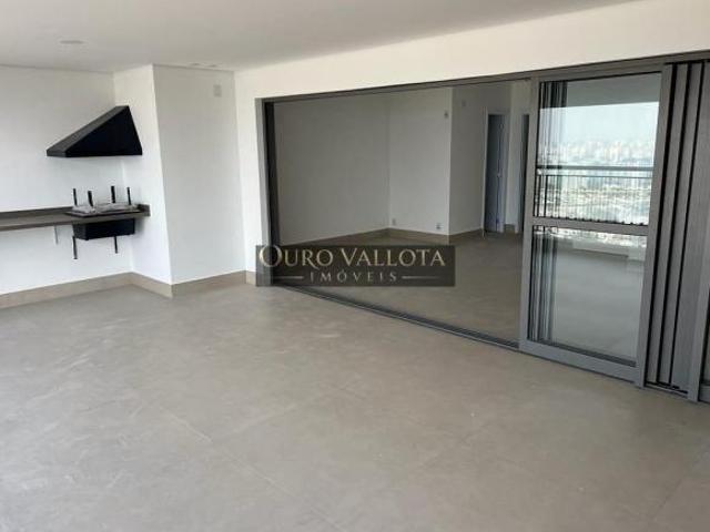 Apartamento com 3 suítes