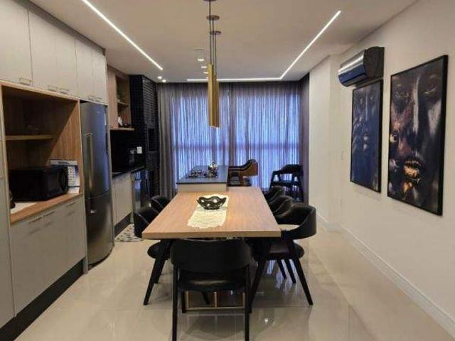 Apartamento com 3 suites