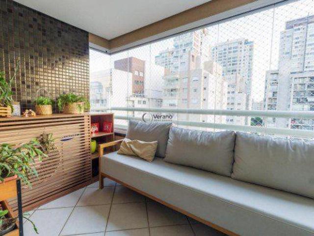 Apartamento com 3 suítes 137 m² à Venda na Vila Olímpia