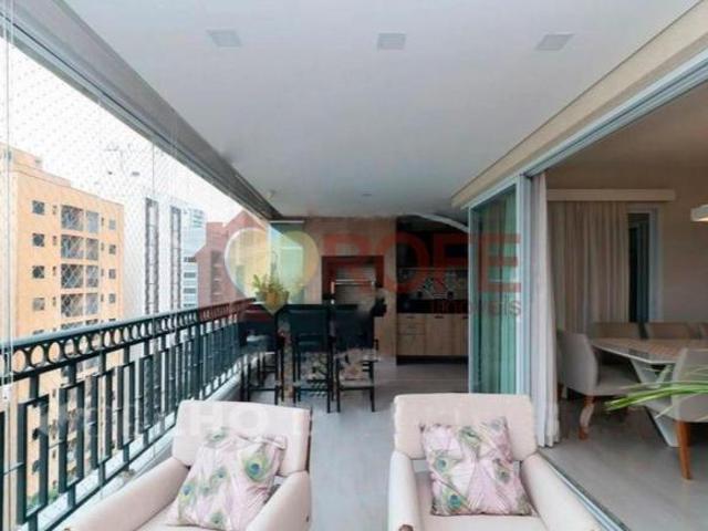 Apartamento com 3 suítes a venda, 156m², na Vila Olímpia, lazer mais completo da região