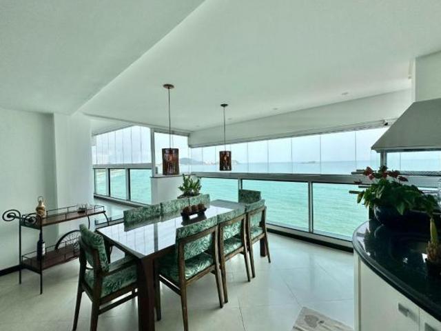 Apartamento com 3 Suítes à venda, 184 m² por R$ 1.810.000 Pitangueiras Guarujá/SP