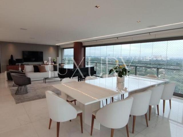 Apartamento com 3 suítes à venda Alto de Pinheiros São Paulo/SP