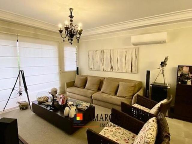 Apartamento com 3 suites a venda em Guaruja