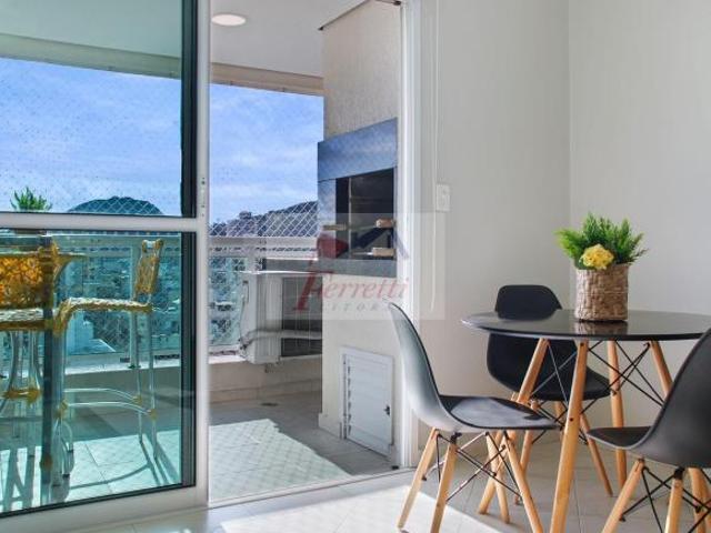 Apartamento com 3 suítes à venda na região da Brunela em Enseada, Guarujá/SP