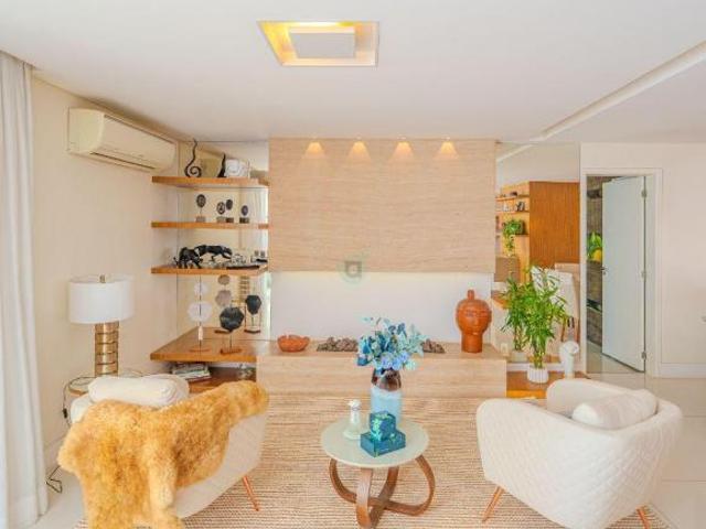Apartamento com 3 suítes á venda no Tamboré em Alphaville