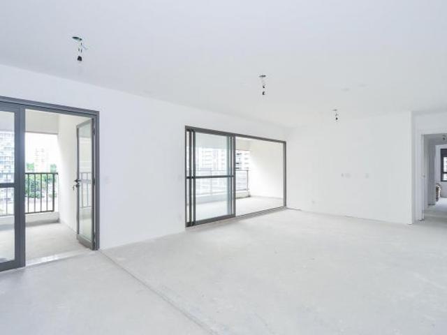 Apartamento com 3 suítes a venda no Brooklin
